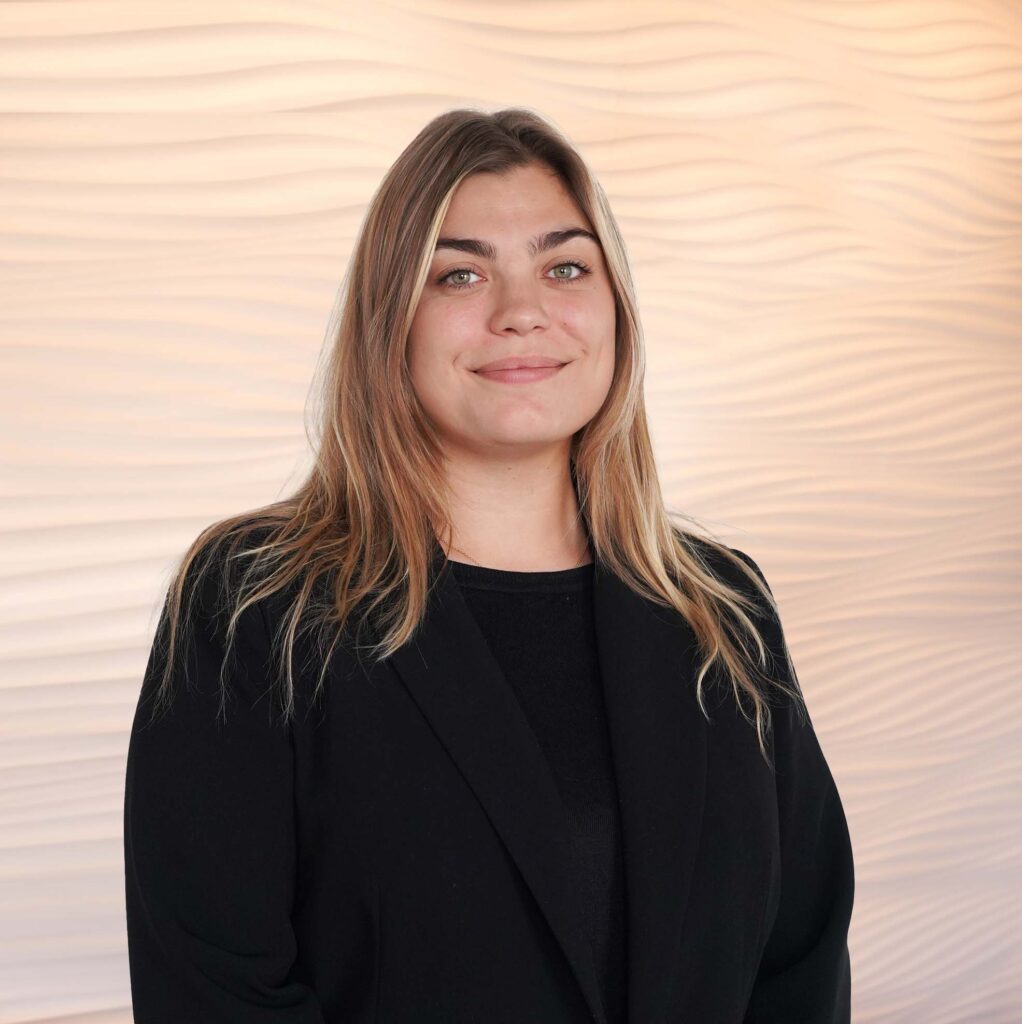 Louise Fourtané | Grant Alexander